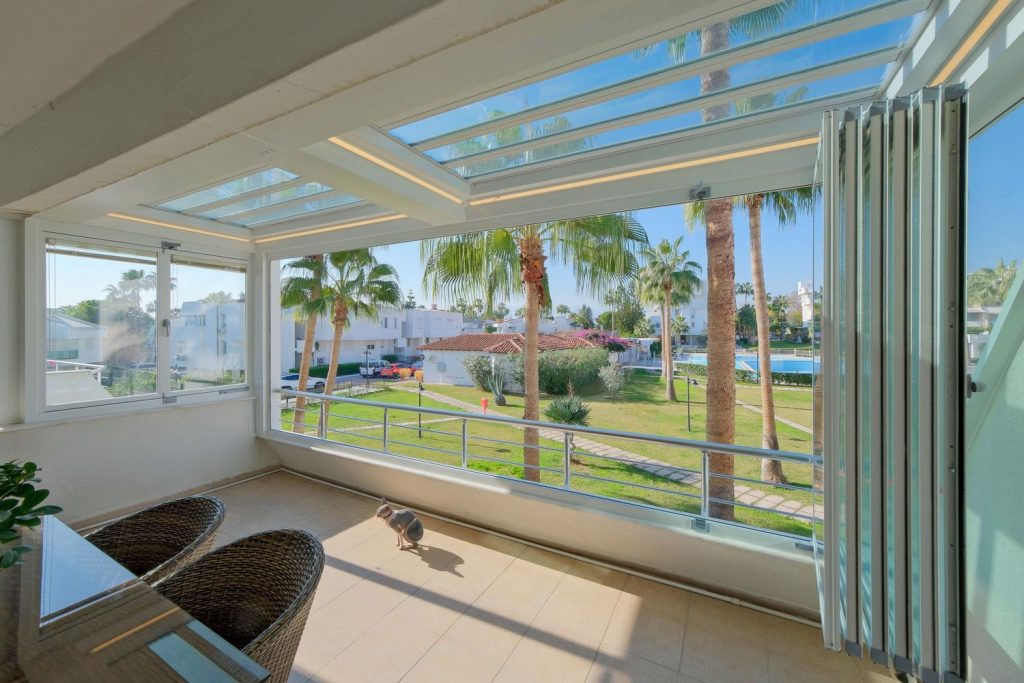 Ultra Insulated Glass & Venetian Blind System – Winperax